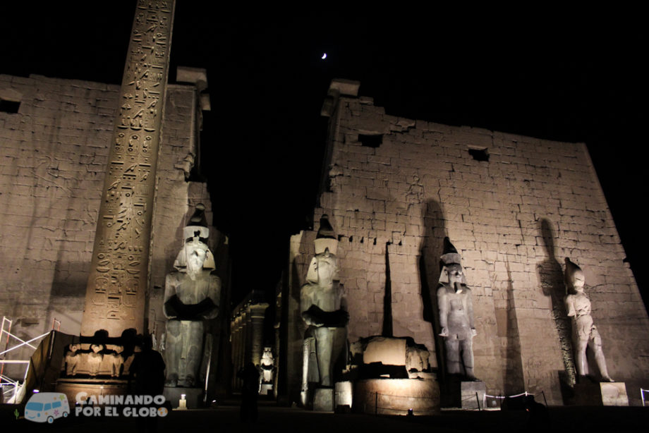 luxor-1 - Caminando por el Globo